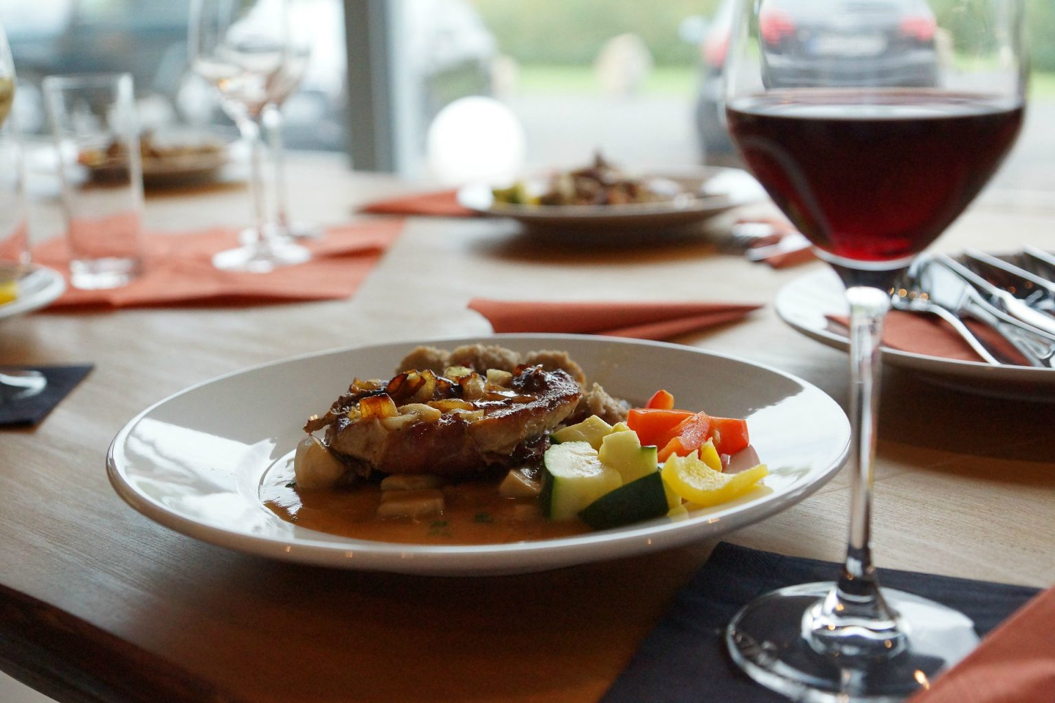 The Best Red Wine and Cheese Pairings | Food and Wine Pairing