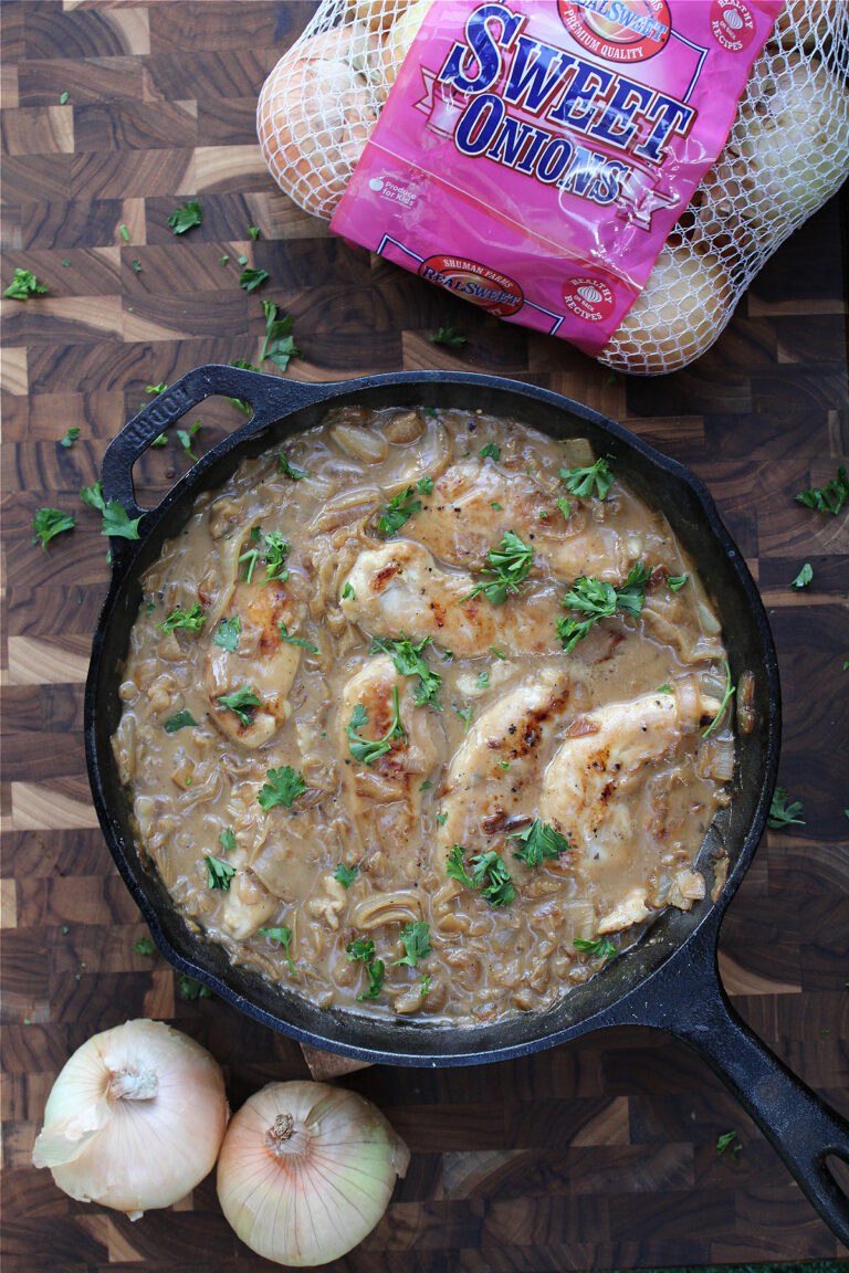 Creamy Chicken and Caramelized Onions Skillet