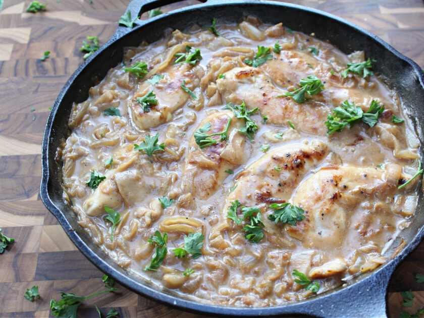 Creamy Chicken and Caramelized Onions Skillet