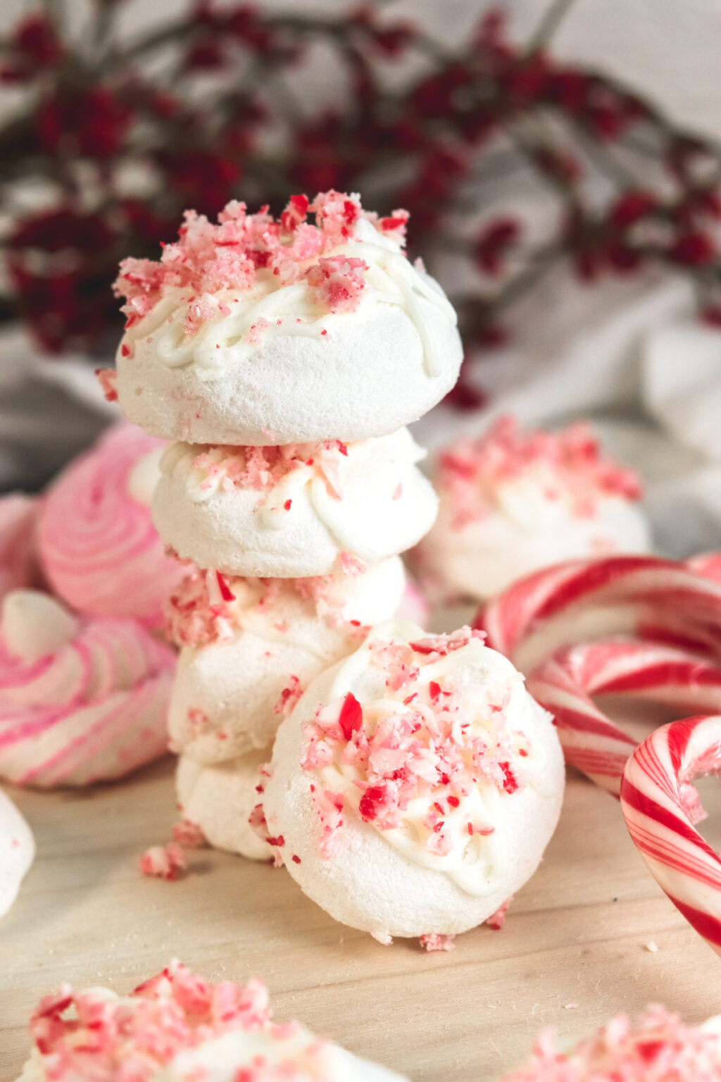 How To Make Christmas Meringue Cookies