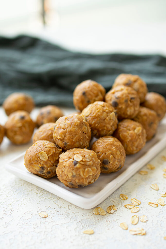 No Bake Pumpkin Protein Bites | Healthy Snacks