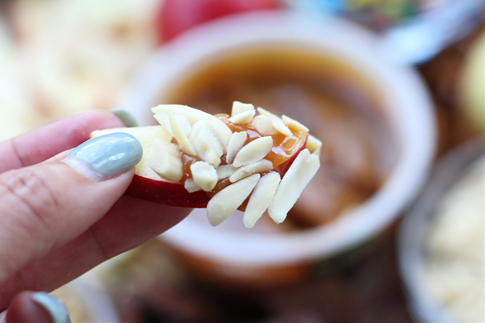 Easy Fall Caramel Apple Board