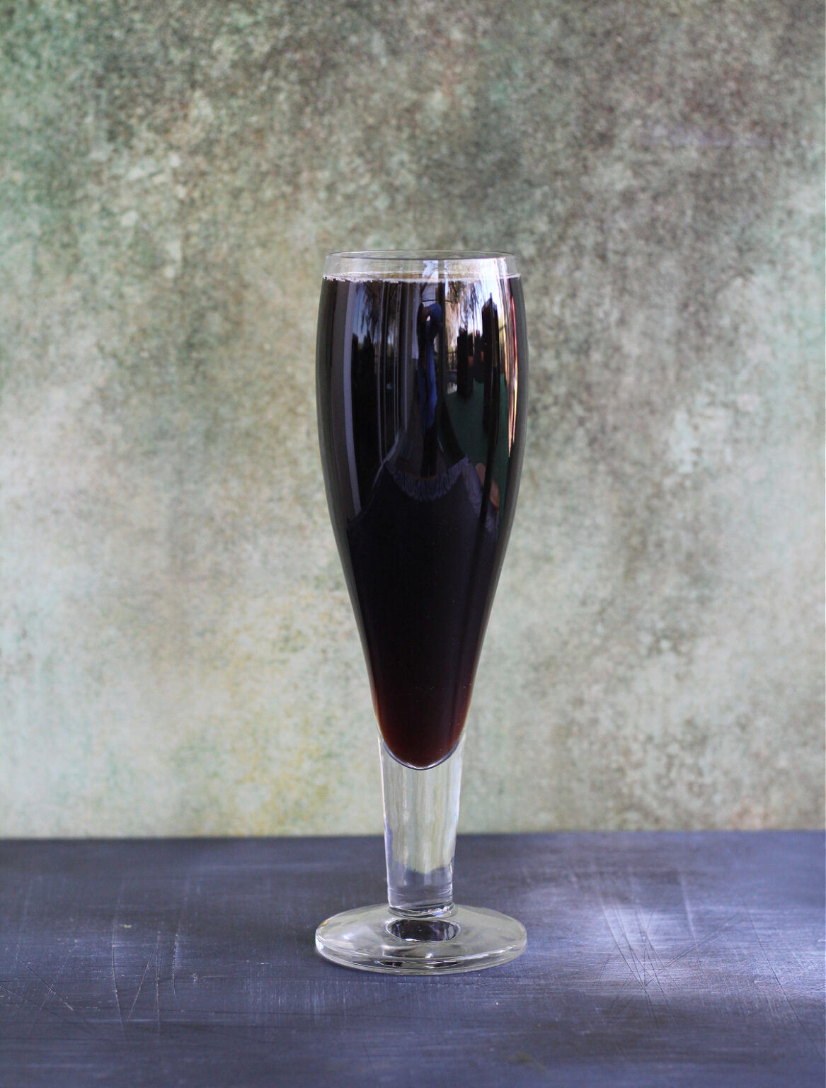 How To Make A Black Velvet Cocktail